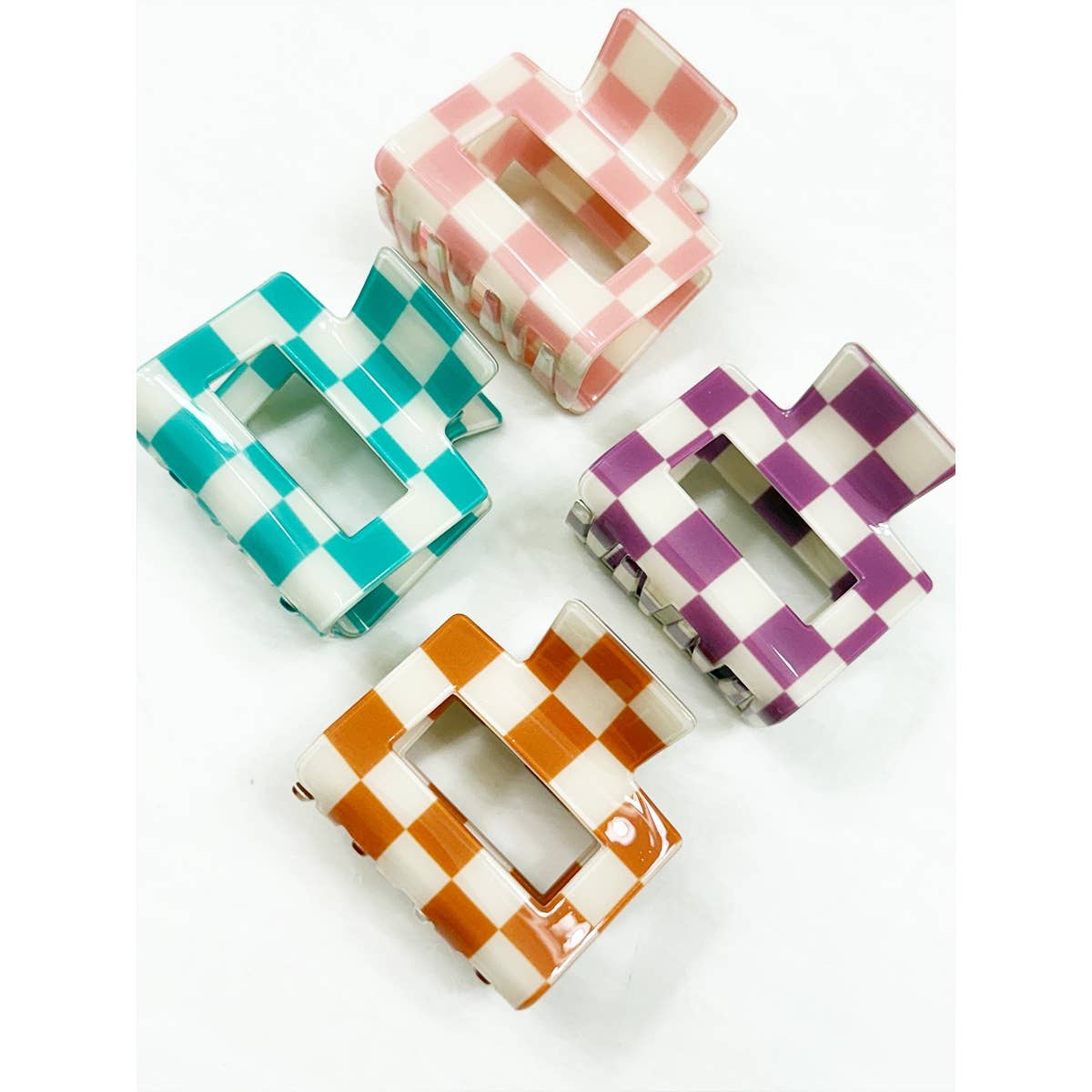Checkered Hair Claw – PEACOCK GLAMOUR
